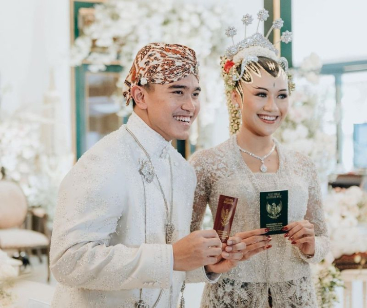 Ragam - Apa Itu Undangan Webnikah? Berikut Ini Penjelasan Singkatnya! Ragam - Apa Itu Undangan Webnikah? Berikut Ini Penjelasan Singkatnya!